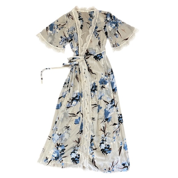 Willow & Clay | Dresses | Womens Xs Willow And Clay Sheer Robe Dress ...